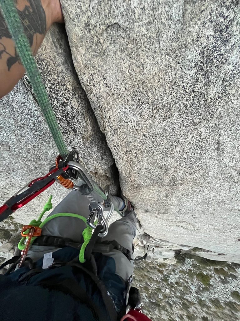 Toprope Soloing Made Easier and Safer with Avant’s TR Solo Kit - Alpinist